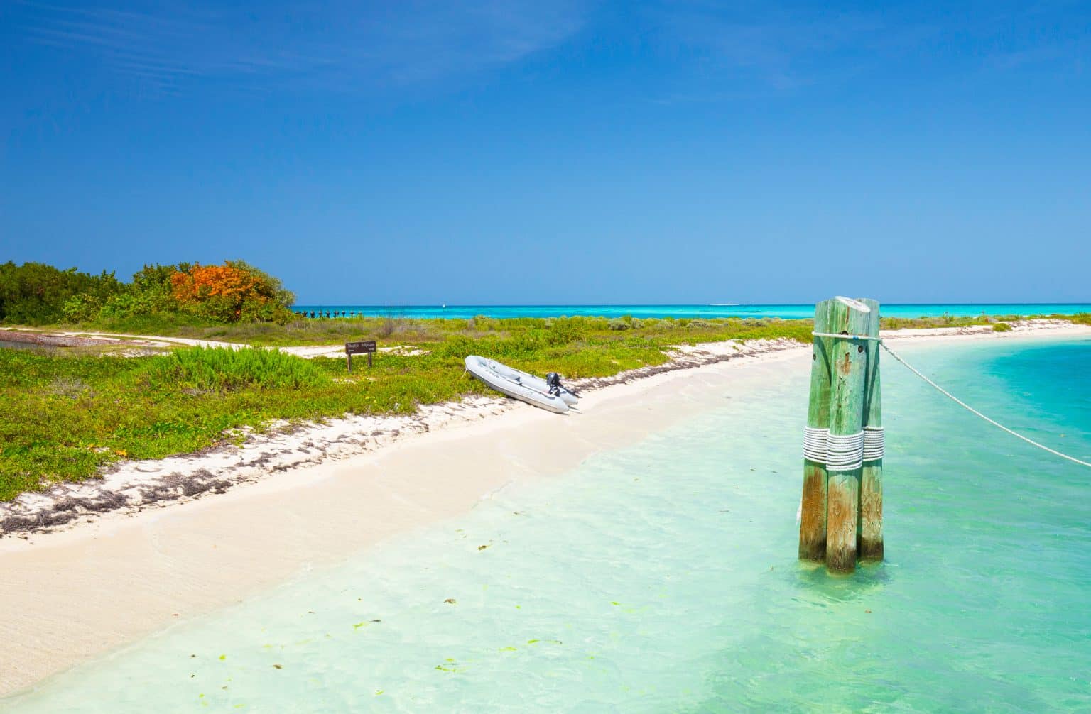 25 Best Florida Keys Beaches (including some surprises!)