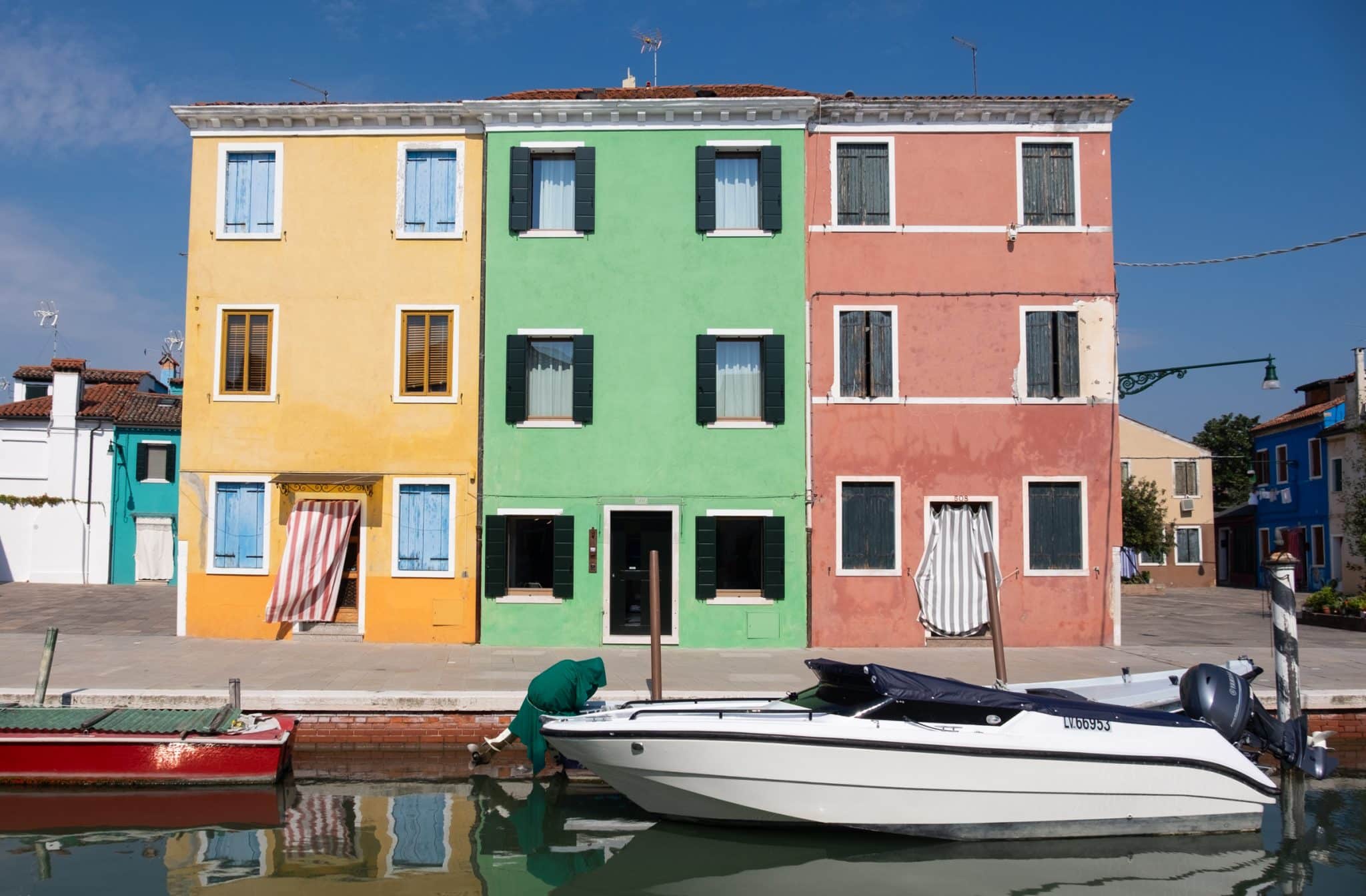 Burano Island: How to Visit Italy's Technicolor Masterpiece